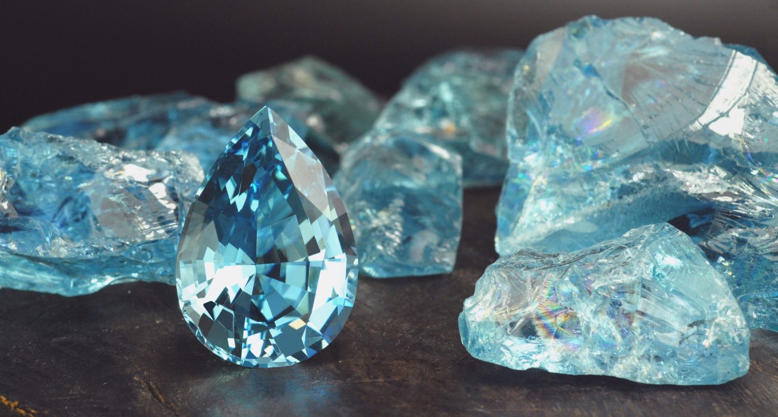 GEMAS DO BRASIL: Pedras Preciosas Azuis , que encantam nossos olhos💎💎